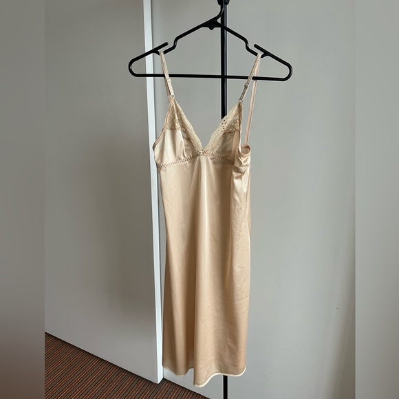 Intimates & Sleepwear | 2 Vintage Satin Lace Full Dress Slips Nylon ...
